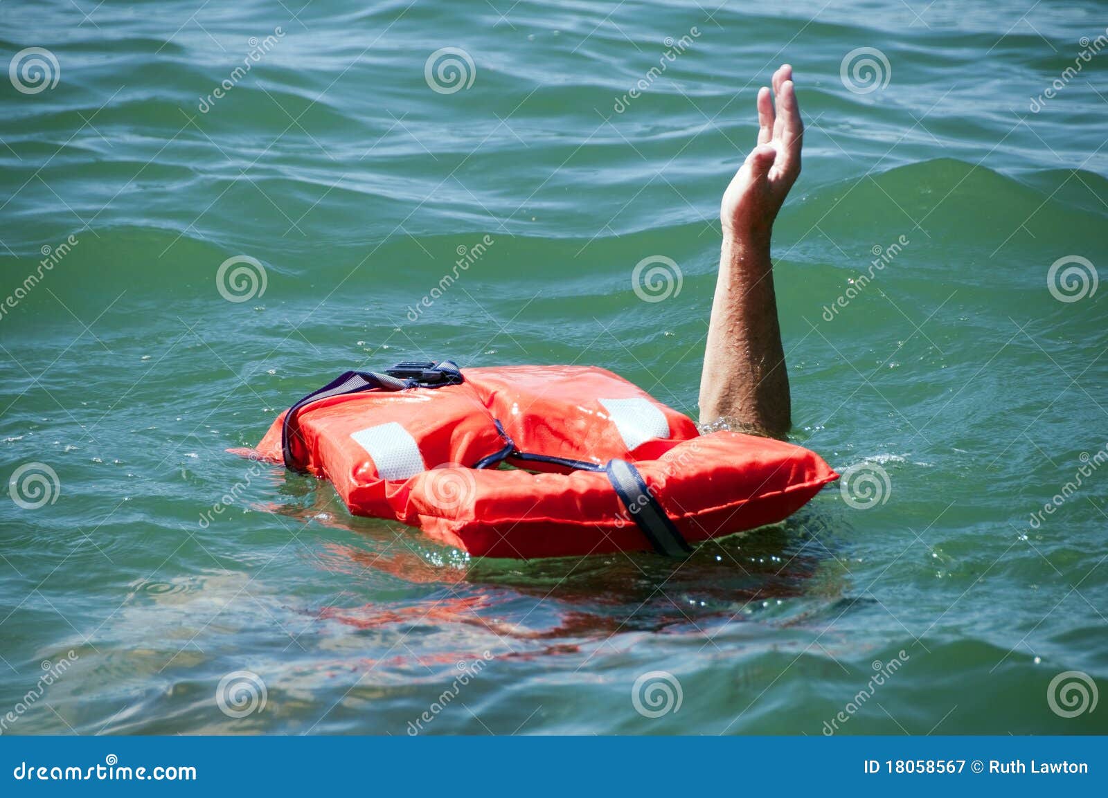 Mens Gevallen in Water En Verdrinking Stock Afbeelding - Image of ...