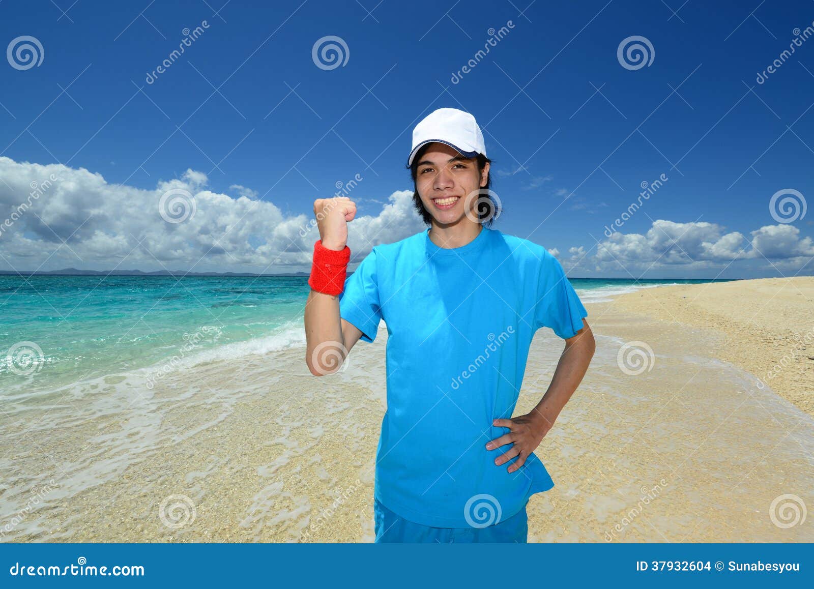 Mens op het strand stock foto. Image of eiland, vreugde - 37932604