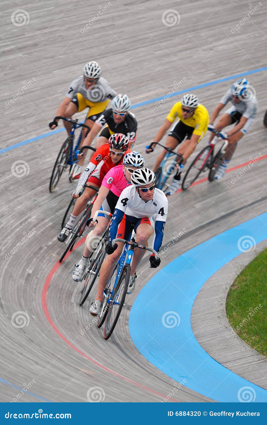 Mens Velodrome Cycling Race Editorial Image - Image of gear, race: 6884320