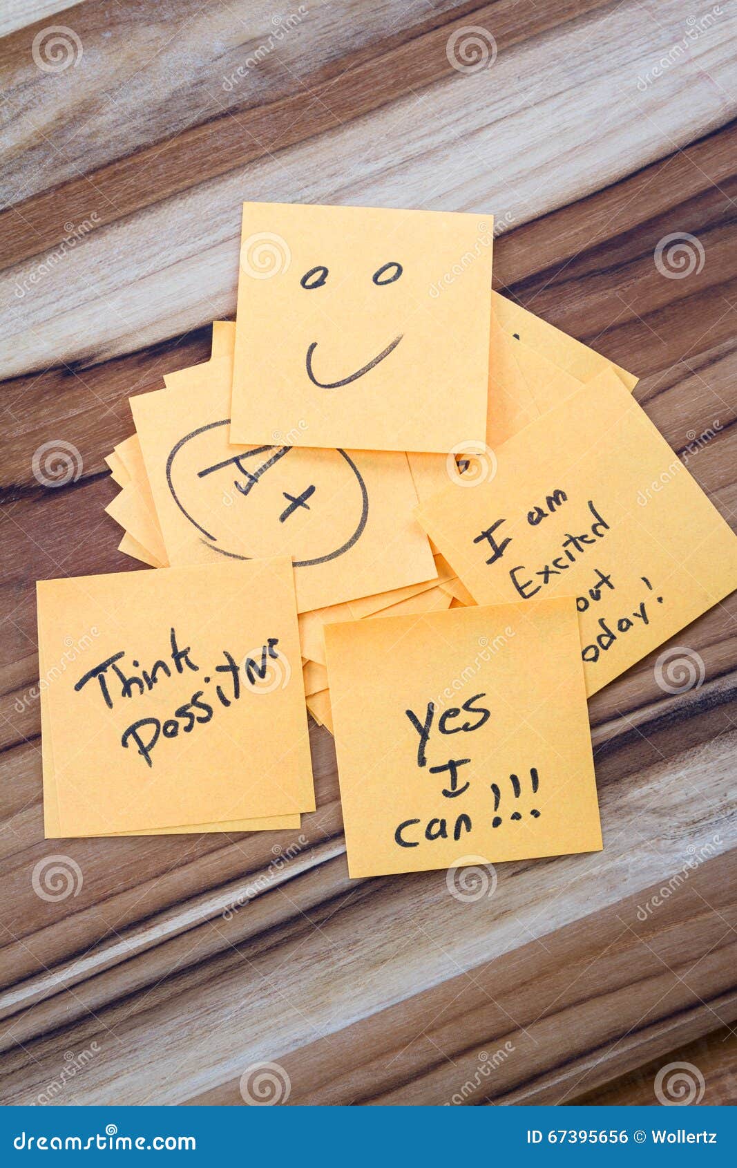 Mensajes Positivos En Un Escritorio Foto de archivo - Imagen de mismo ...