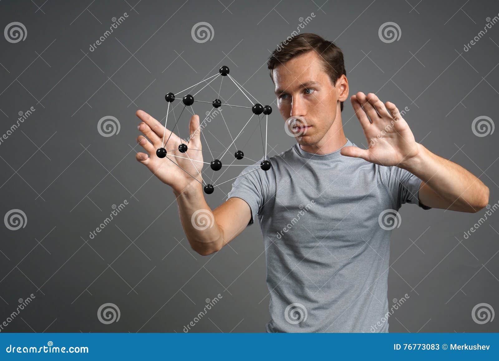 Mensenwetenschapper Die Met Model Van Molecule of Kristalrooster Werken ...