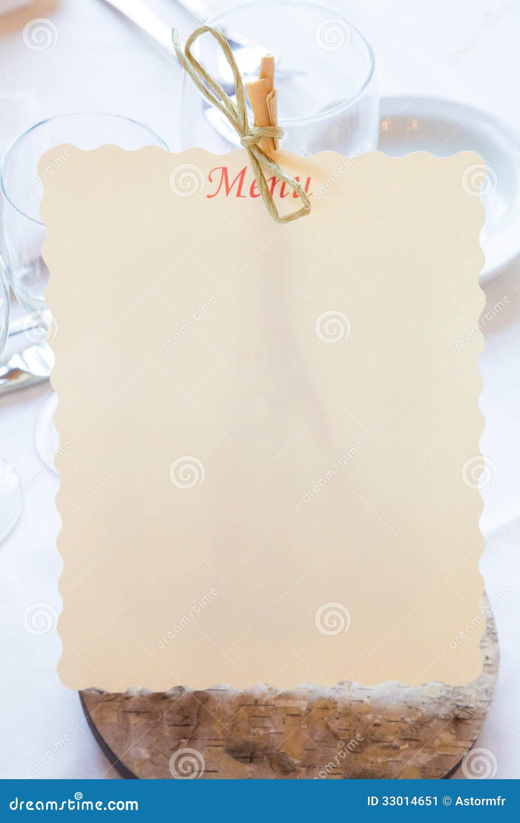 Menu vide de restaurant image stock. Image du publication - 33014651