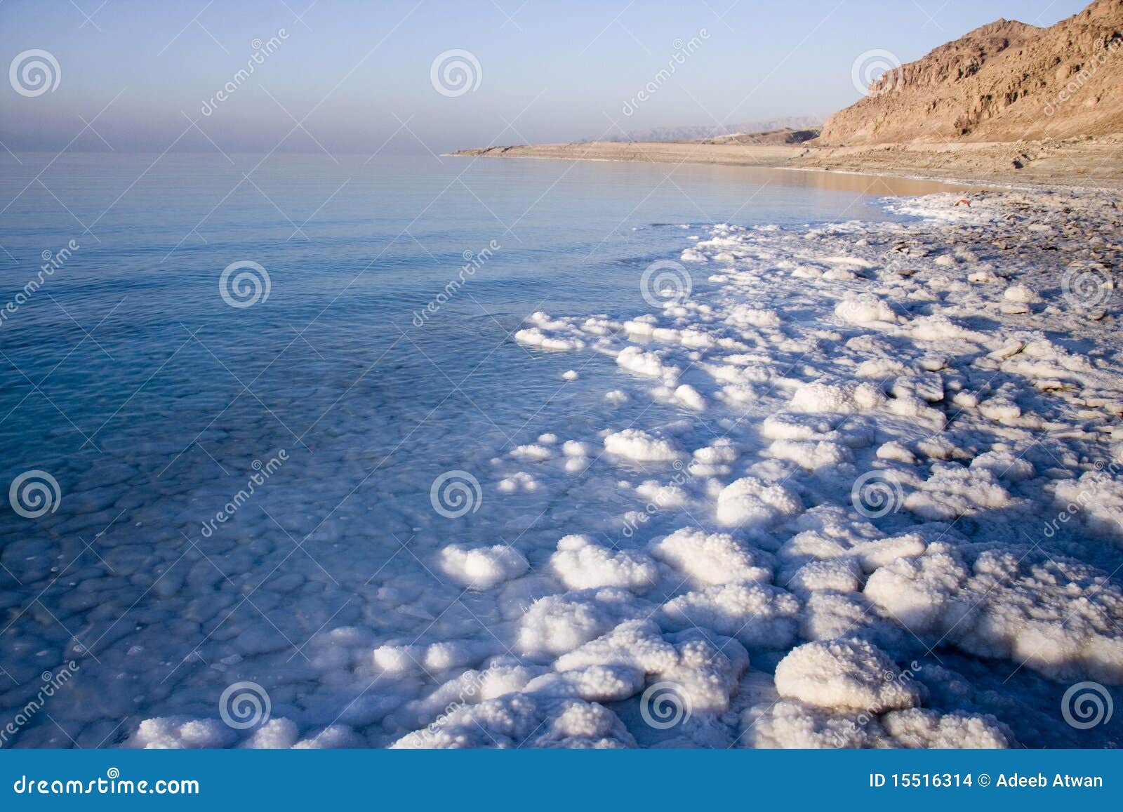Mer morte photo stock. Image du neige, montagnes, pierres - 15516314