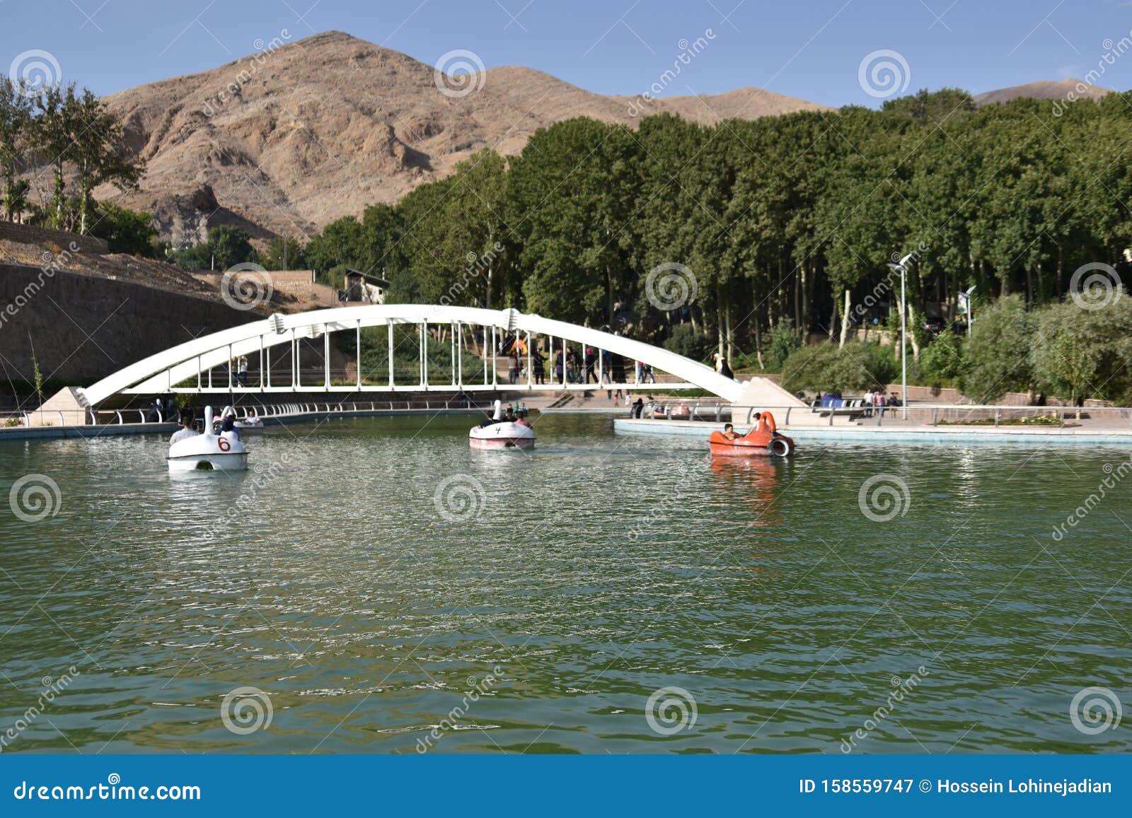 MERCADO DE FLORES DEL PARQUE MAHALLAT Imagen de archivo - Imagen de ...