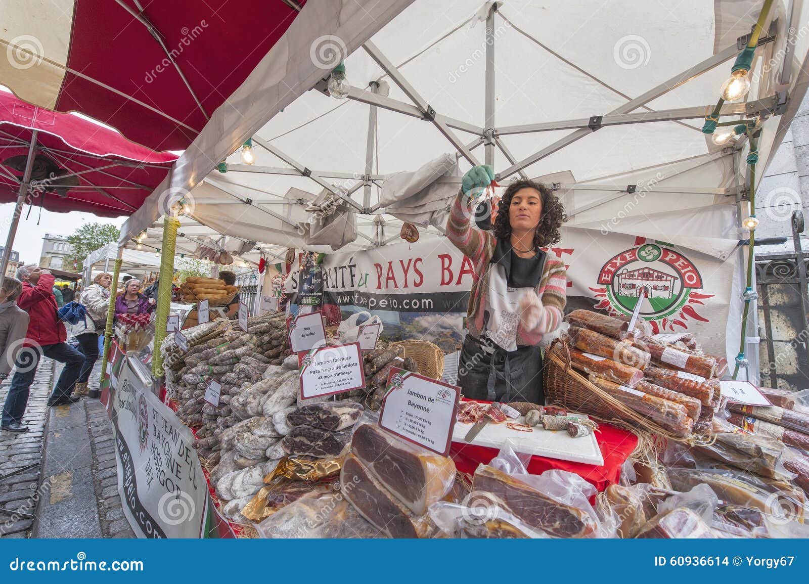 Mercado de rua imagem de stock editorial. Imagem de comércio - 60936614