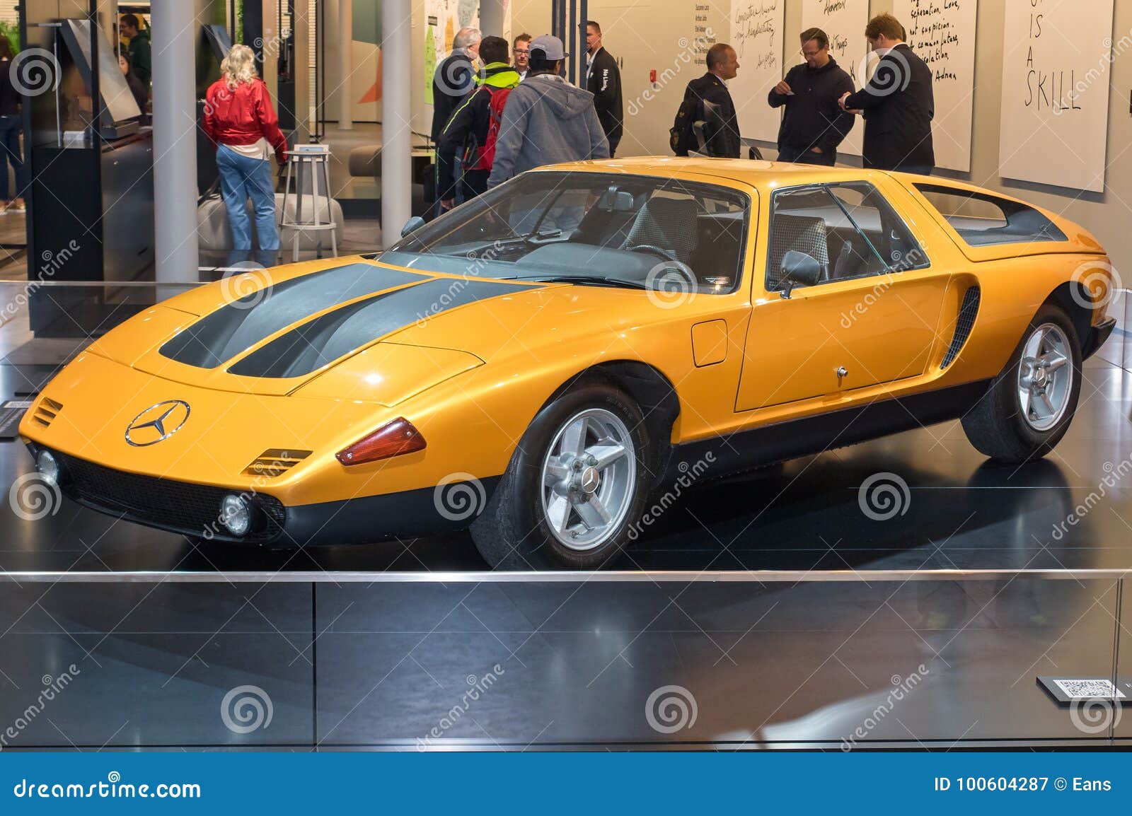 Mercedes-Benz C 111 redaktionell arkivbild. Bild av rektor - 100604287