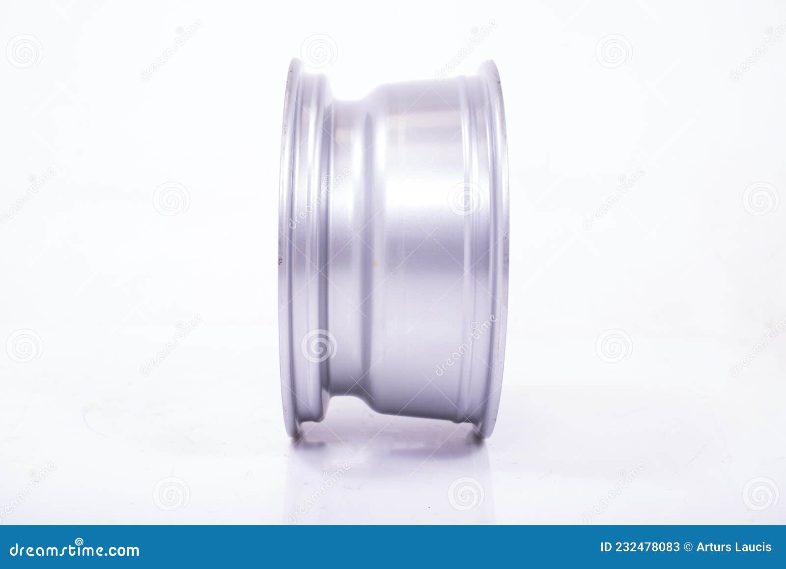 Mercedes Benz Classic 5 Spoke 16 Wheel Stock Image - Image of sport ...