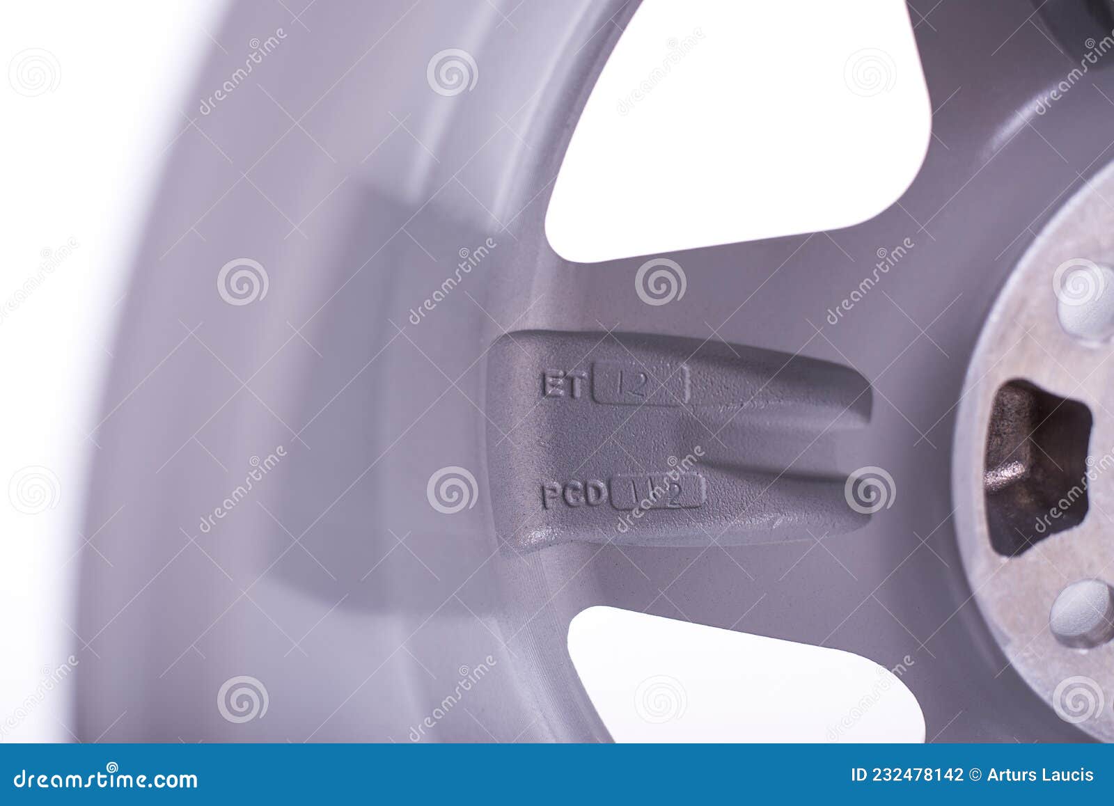 Mercedes Benz Classic 5 Spoke 16 Wheel Stock Photo - Image of drive ...