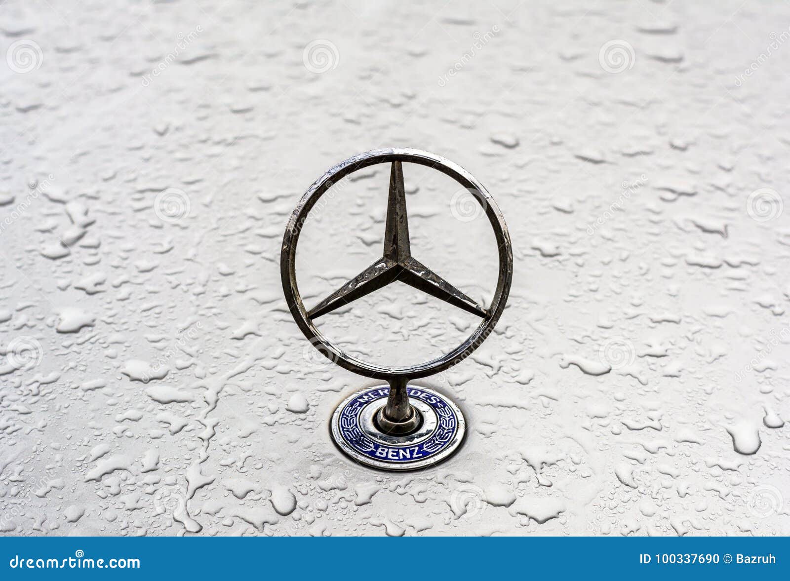 Mercedes Benz logo editorial image. Image of editorial - 100337690