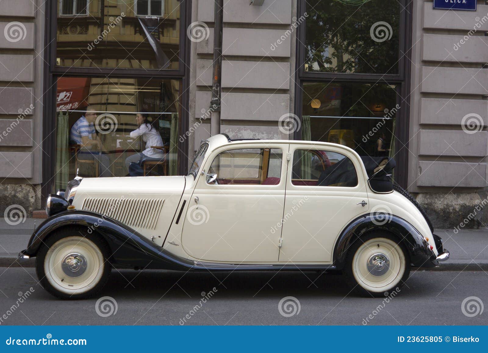 Mercedes Benz oldtimer editorial image. Image of oldtimer - 23625805