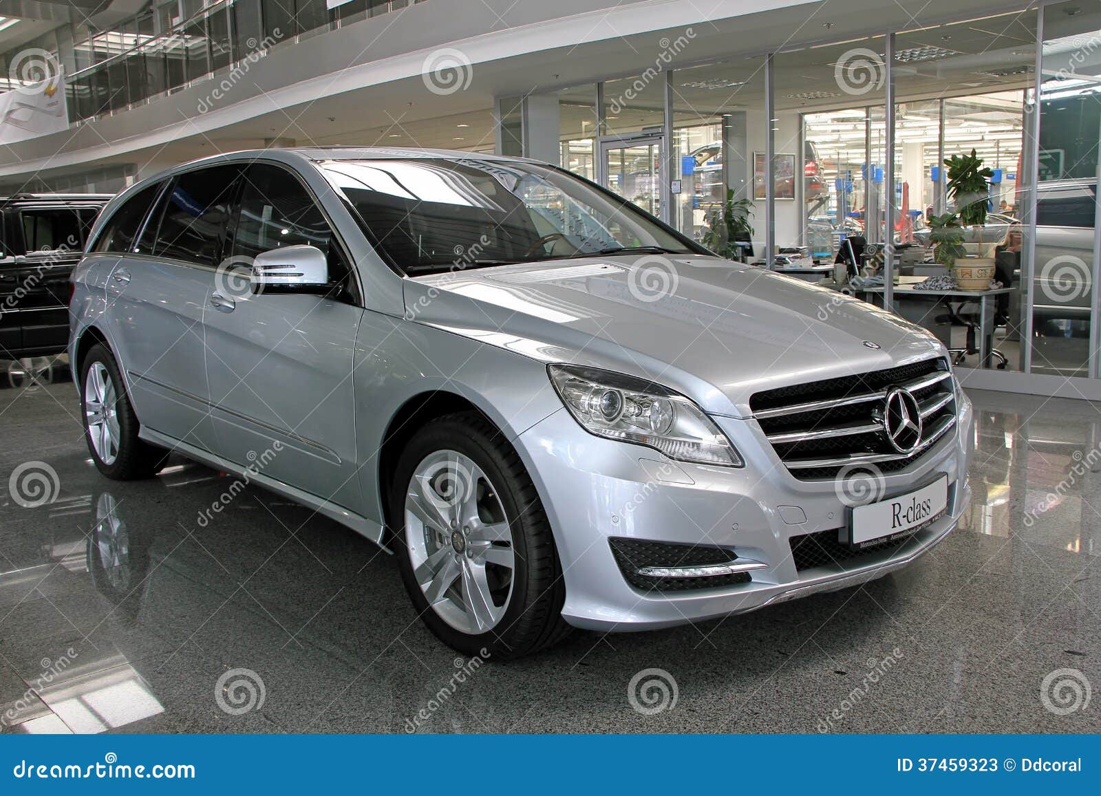 Mercedes-Benz R-class editorial stock photo. Image of automobile - 37459323