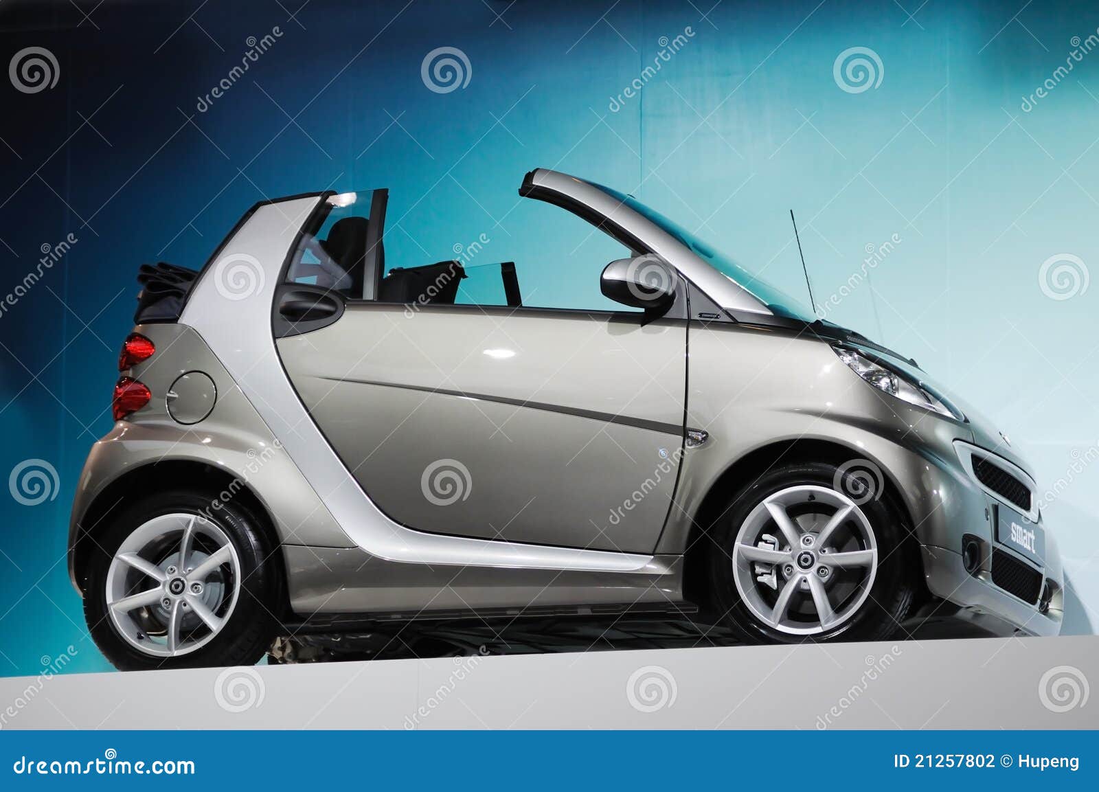 Mercedes benz smart editorial photography. Image of design - 21257802