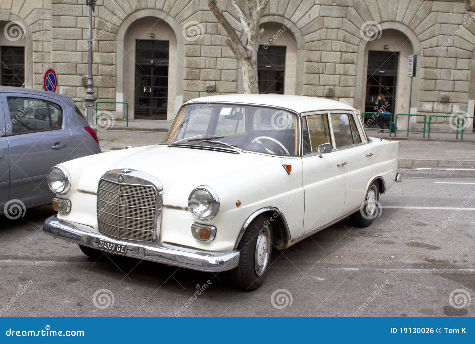 Mercedes-Benz W110 Modelo De 60s Foto editorial - Imagen de industria ...