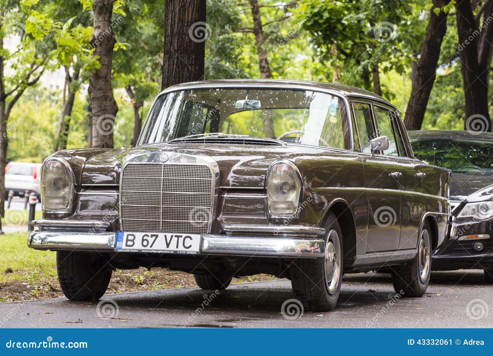 Retro Mercedes-Benz Car Parked on a Street Editorial Photo - Image of ...