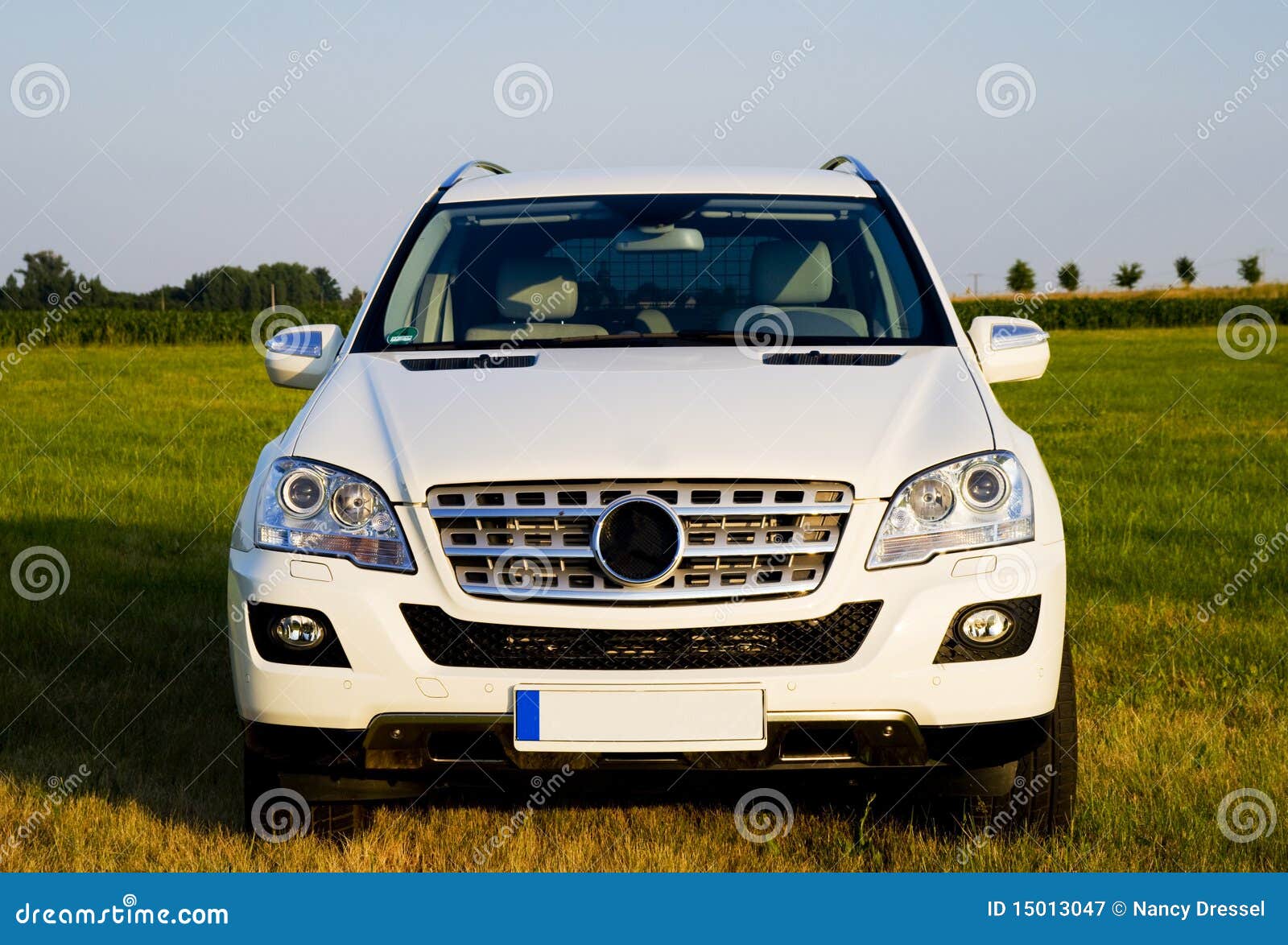 Mercedes ml del frontside imagen de archivo. Imagen de america - 15013047