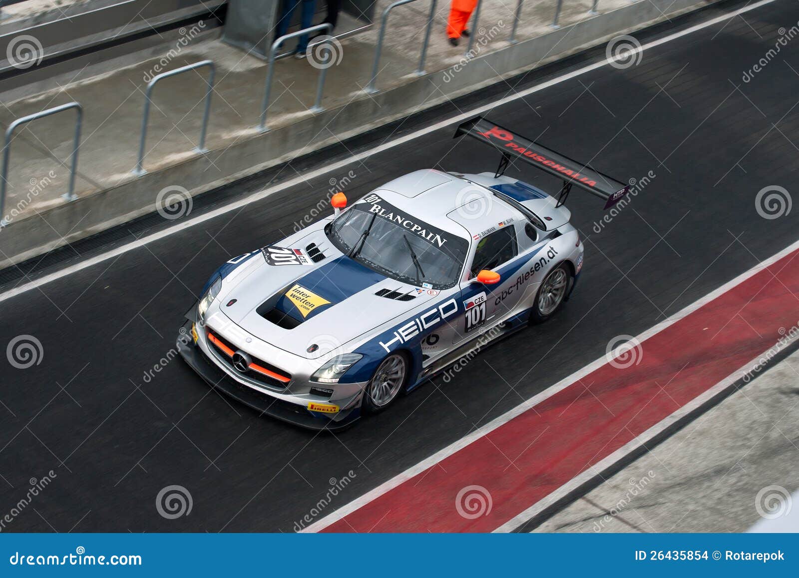 Mercedes SLS FIA GT Pit-stop Editorial Stock Image - Image of tyres ...