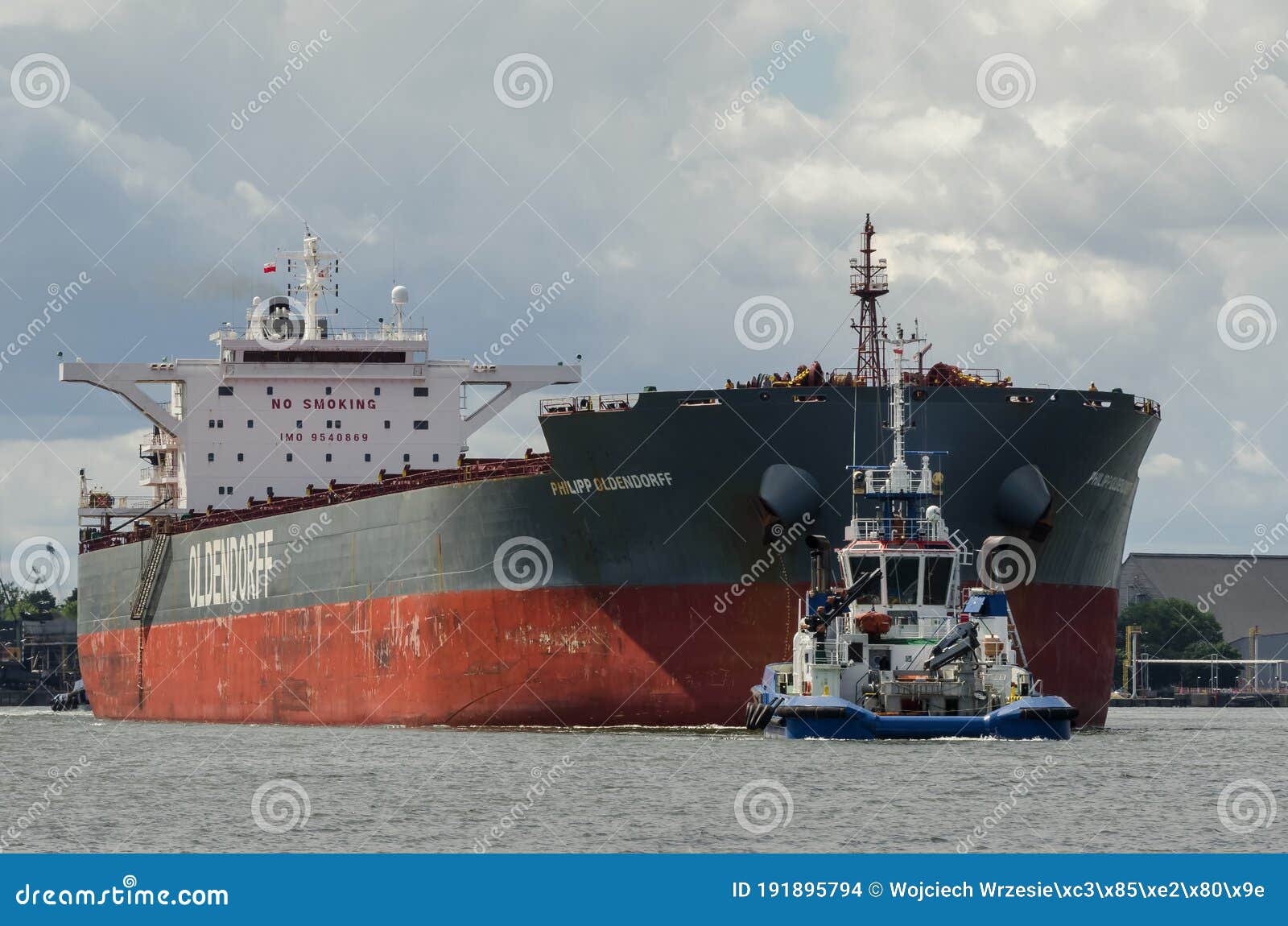 MERCHAN VESSEL editorial stock image. Image of cargo - 191895794