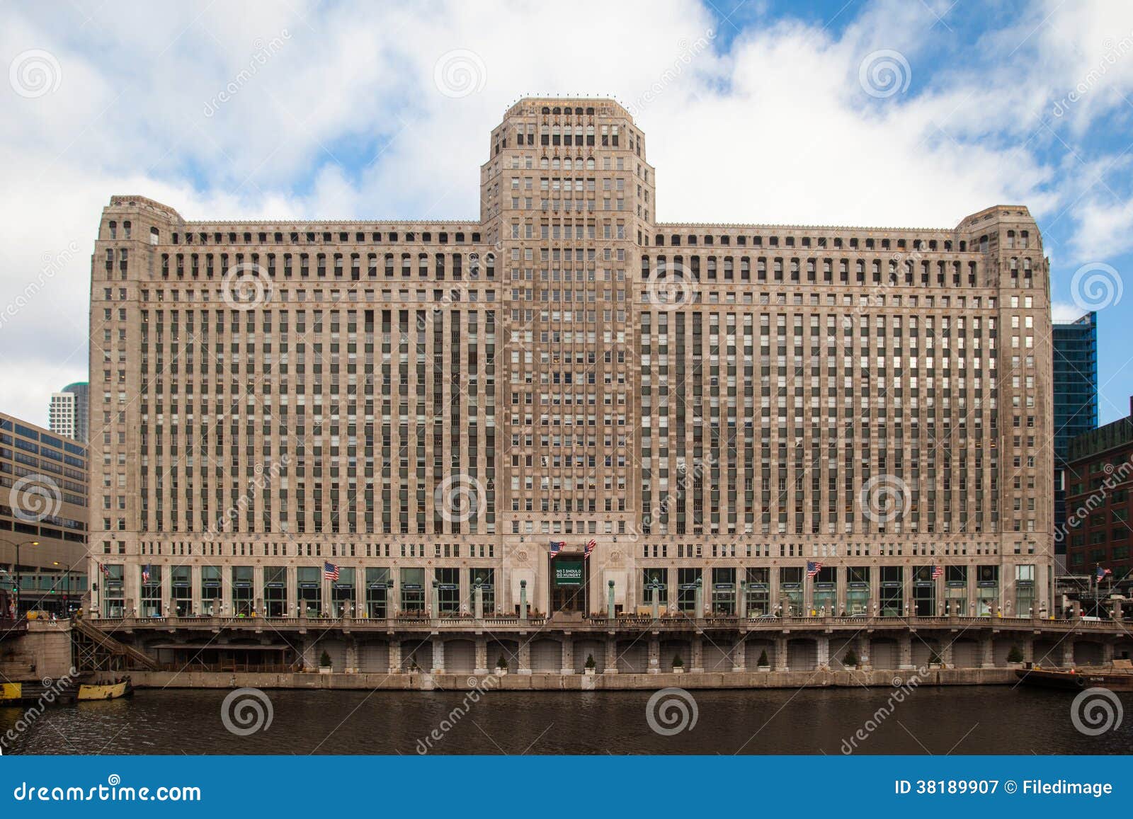 Merchandise Mart editorial photography. Image of merchandise - 38189907