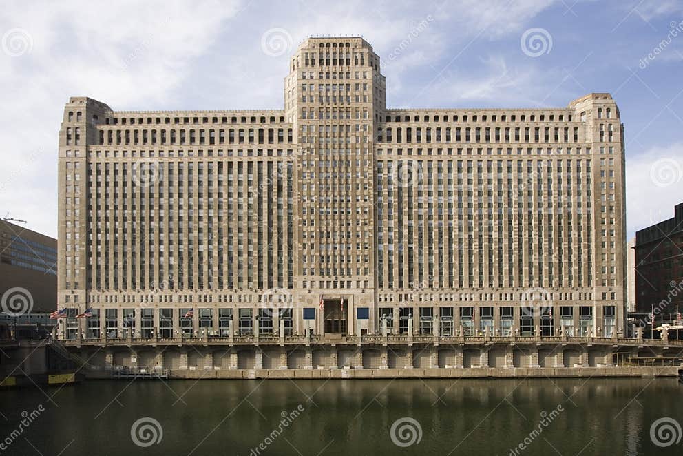 Merchandise Mart stock image. Image of built, illuminated - 5036029