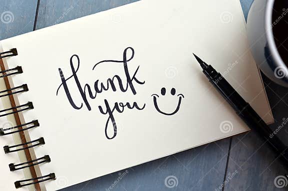 MERCI Main-en Lettres En Bloc-notes Image stock - Image du fabuleux ...