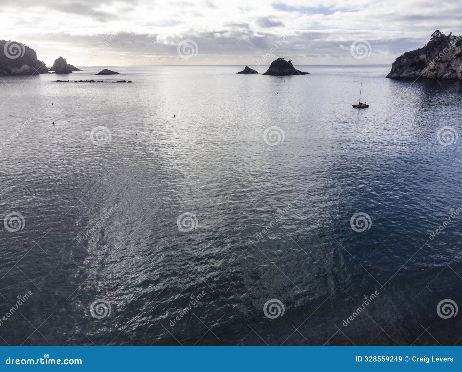 Mercury Bay Islands at Dawn, NZ Stock Image - Image of ocean, idyllic ...