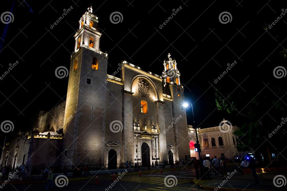 Merida Cathedral at night stock photo. Image of catholic - 94249388