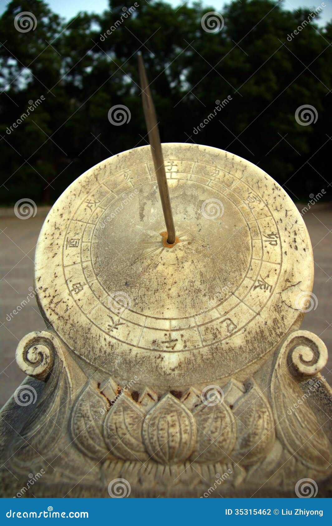 Meridiane fotografia stock. Immagine di iscrizione, astronomia - 35315462