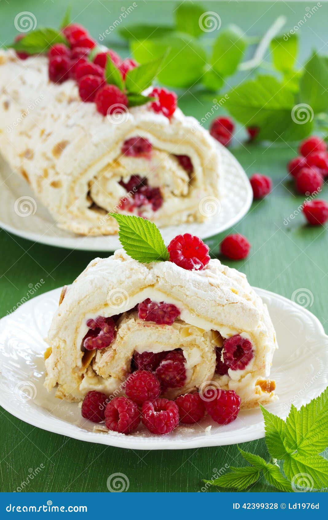 Meringue roulade stock photo. Image of oven, berrs, pavlova - 42399328