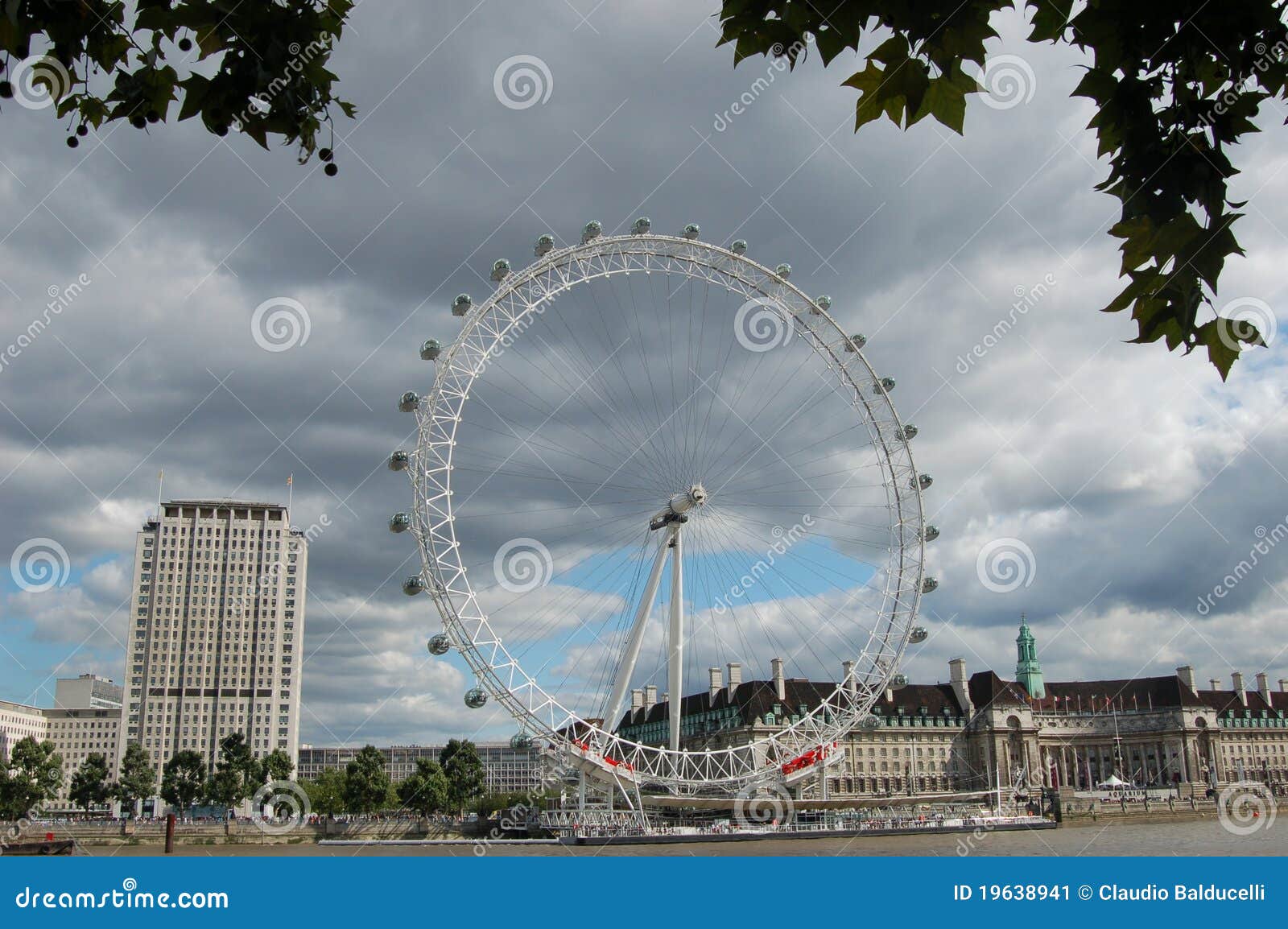 Merlin Entertainments London Eye Editorial Photo - Image of attraction ...
