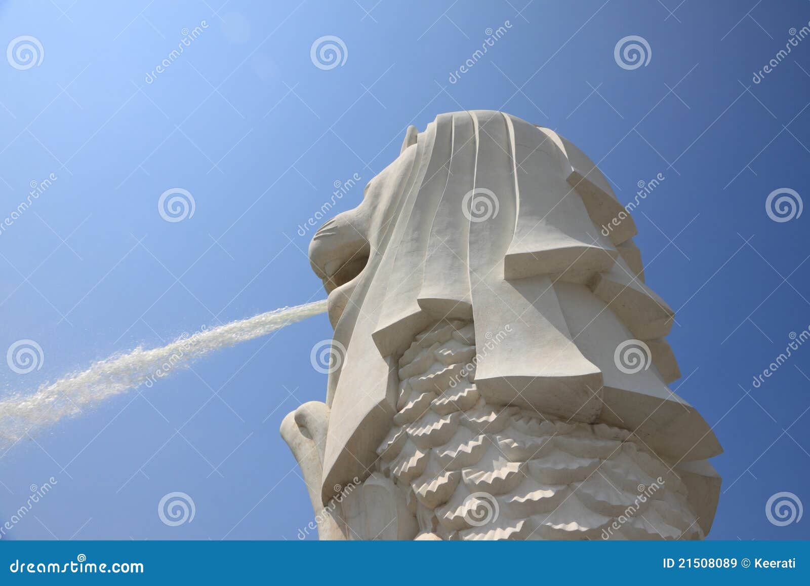 Merlion to blue sky editorial stock image. Image of attraction - 21508089