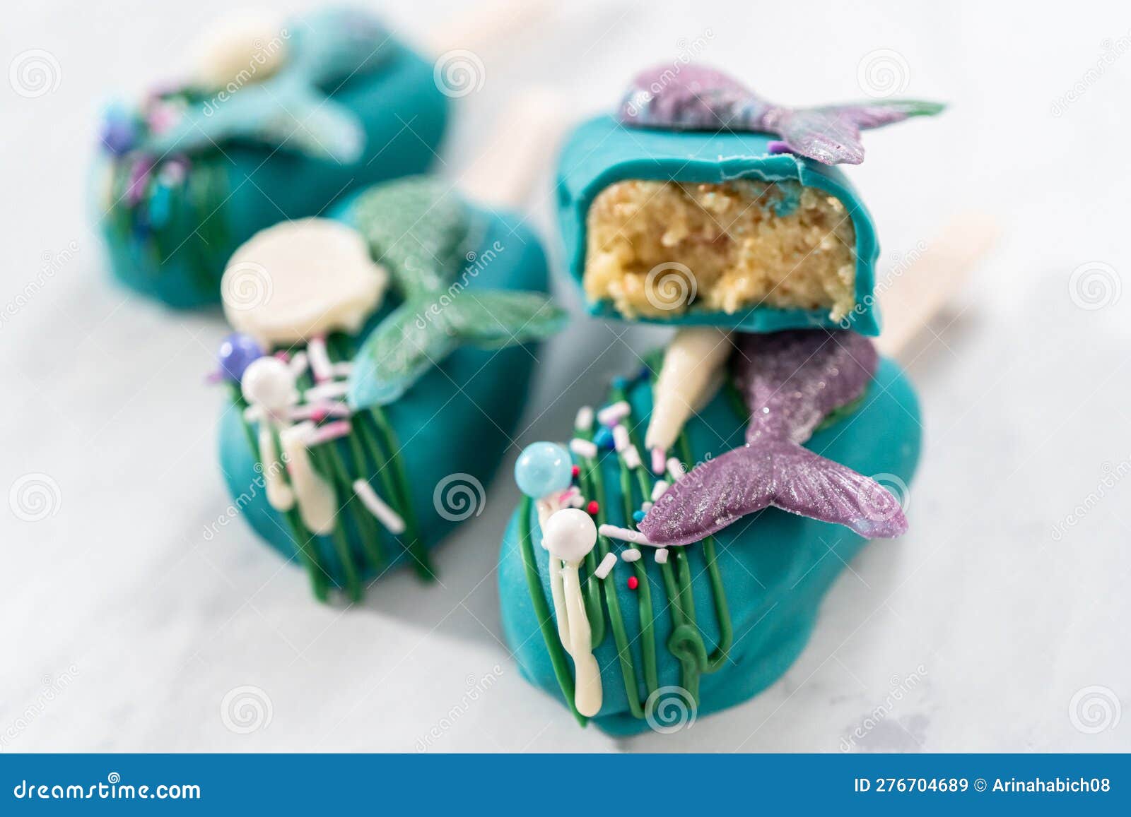 Mermaid cakesicles stock image. Image of cake, sweets - 276704689