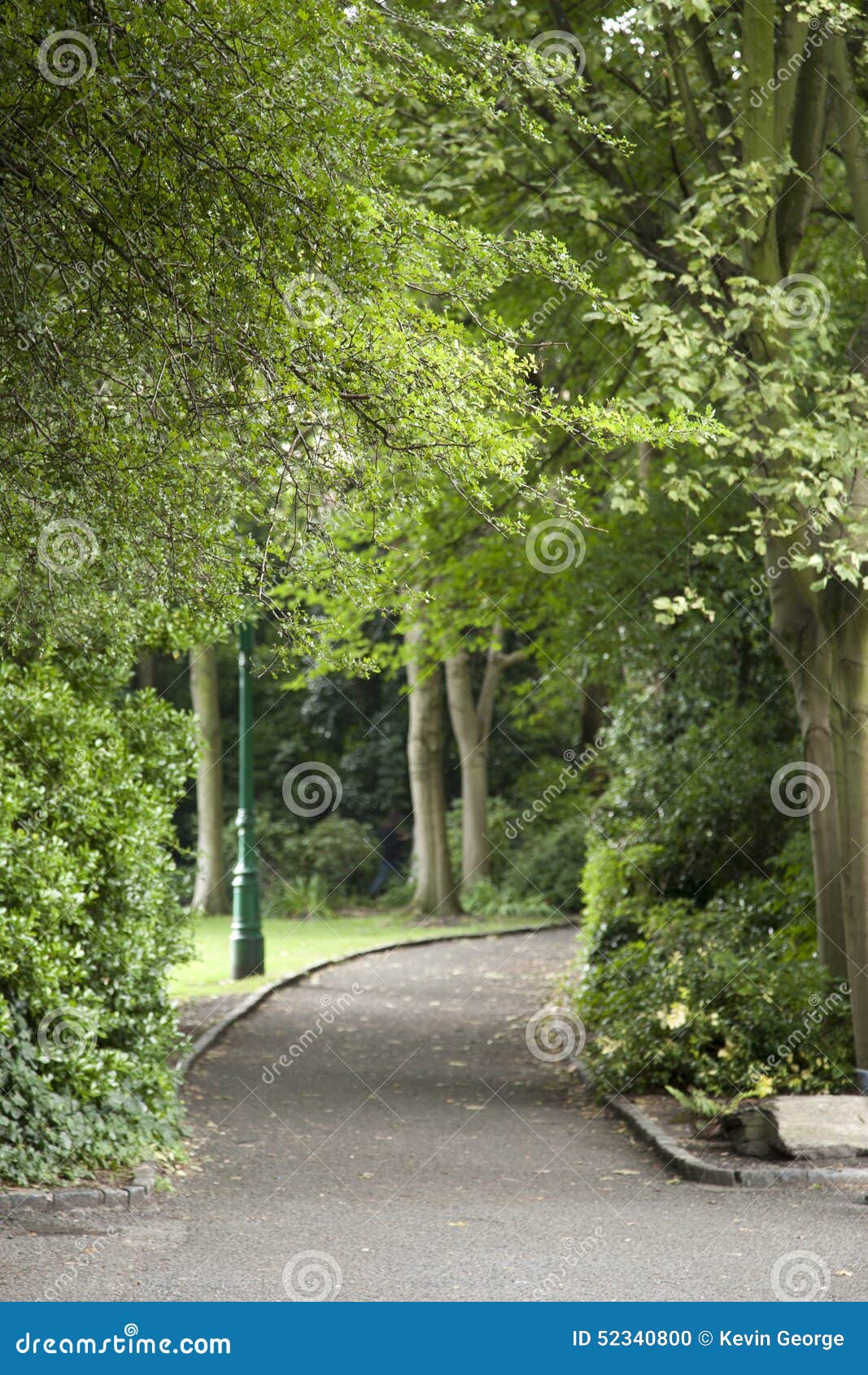 Merrion Square Park, Dublin Stock Photo - Image of square, footpath ...