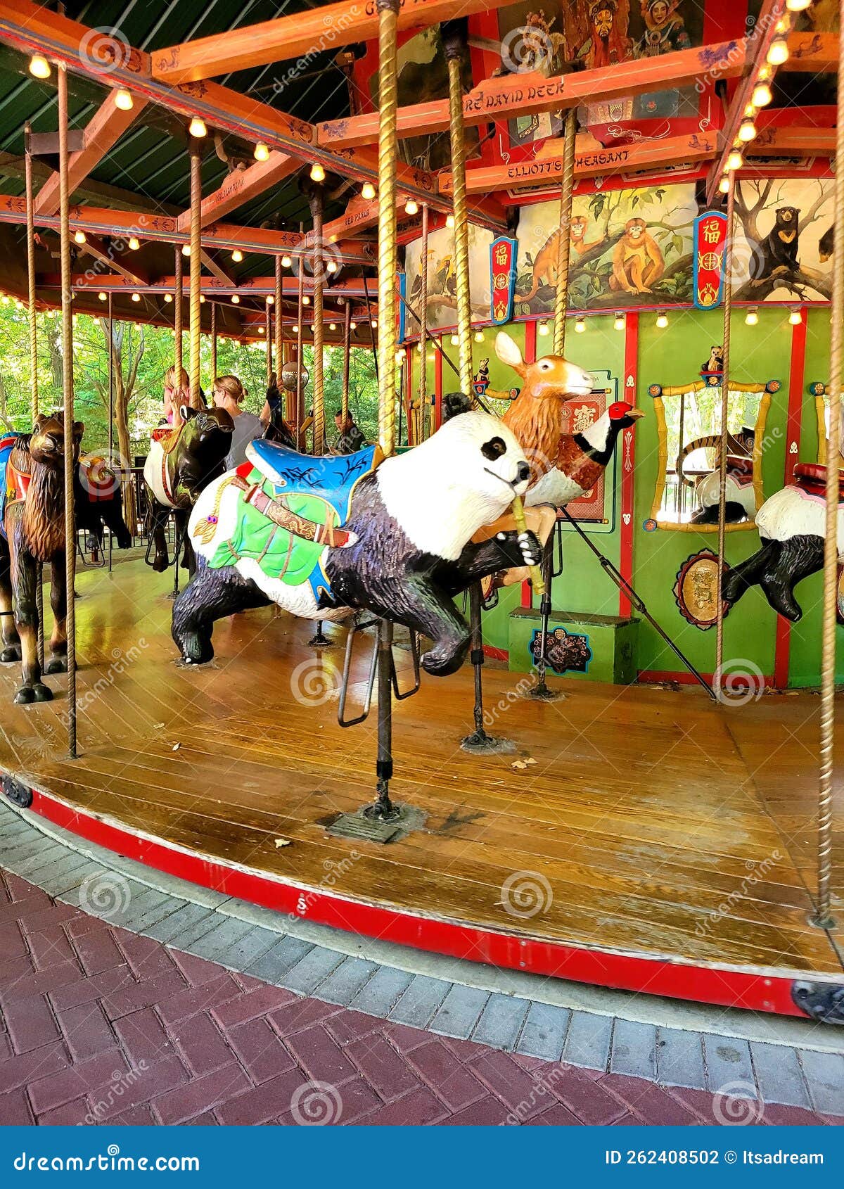 Merry Go Round in Memphis Zoo Editorial Photography - Image of festival ...