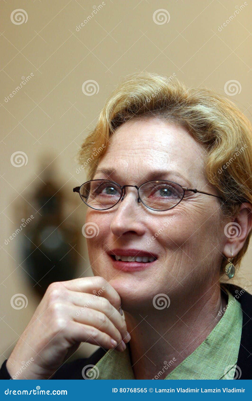 Meryl Streep 编辑类图片. 图片 包括有 金黄, 心情, 妇女, 歌唱家, 松油, 地球, 著名 - 80768565