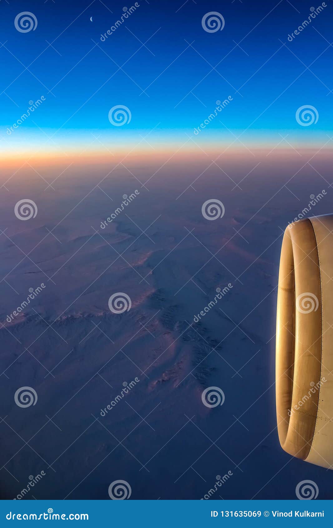 View of Horizon from the Plane Stock Image - Image of zpeace, alone ...