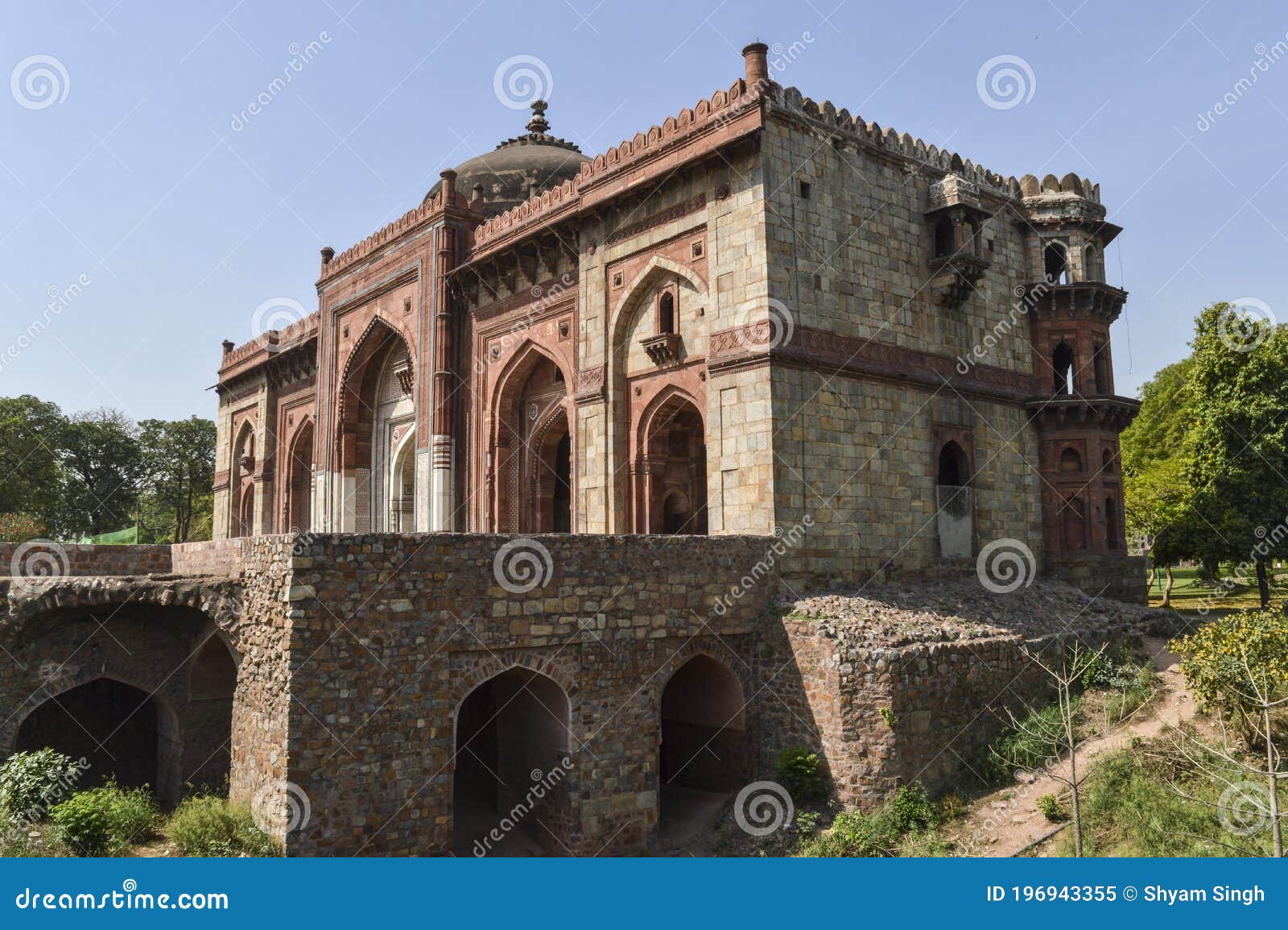 A Mesmerizing View of Architecture of Main Tomb at Old Fort from Side ...