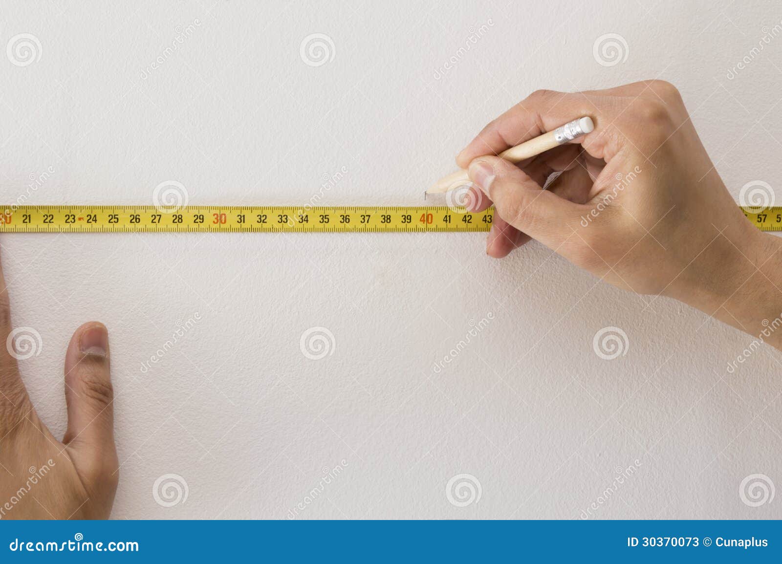 Messendes Band Und Bleistift Stockbild - Bild von instrument, messen ...