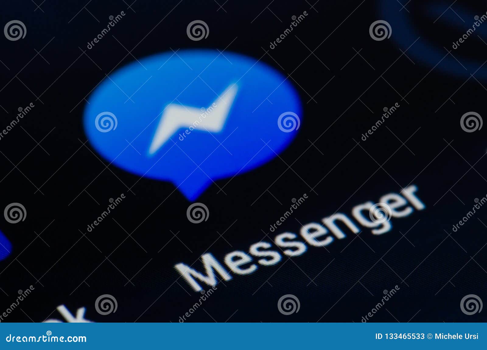 Messenger editorial stock photo. Image of application - 133465533