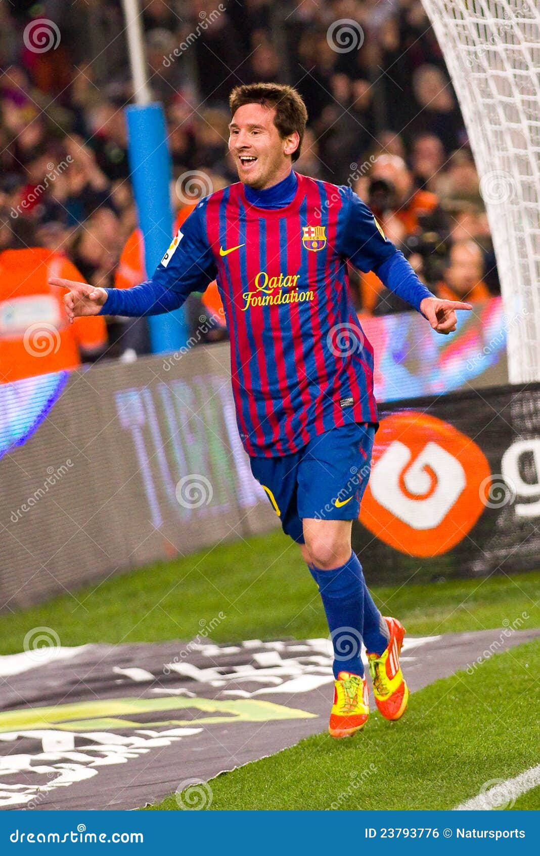 Messi celebrating a goal editorial photo. Image of messi - 23793776
