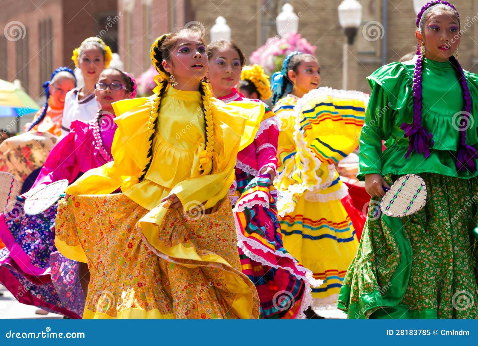 Messicani Vestiti Tipicamente Immagine Editoriale - Immagine di ...