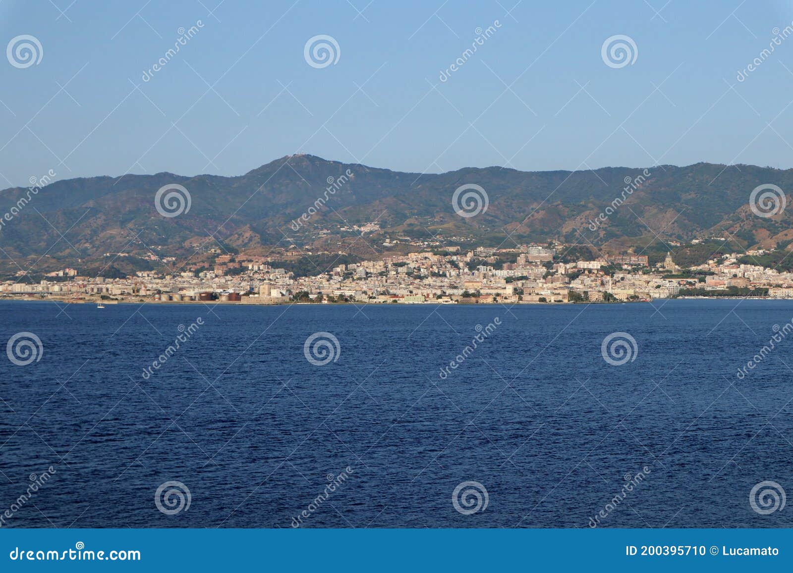 Messina - Panorama Dal Mare Stock Photo - Image of extremity, panorama ...