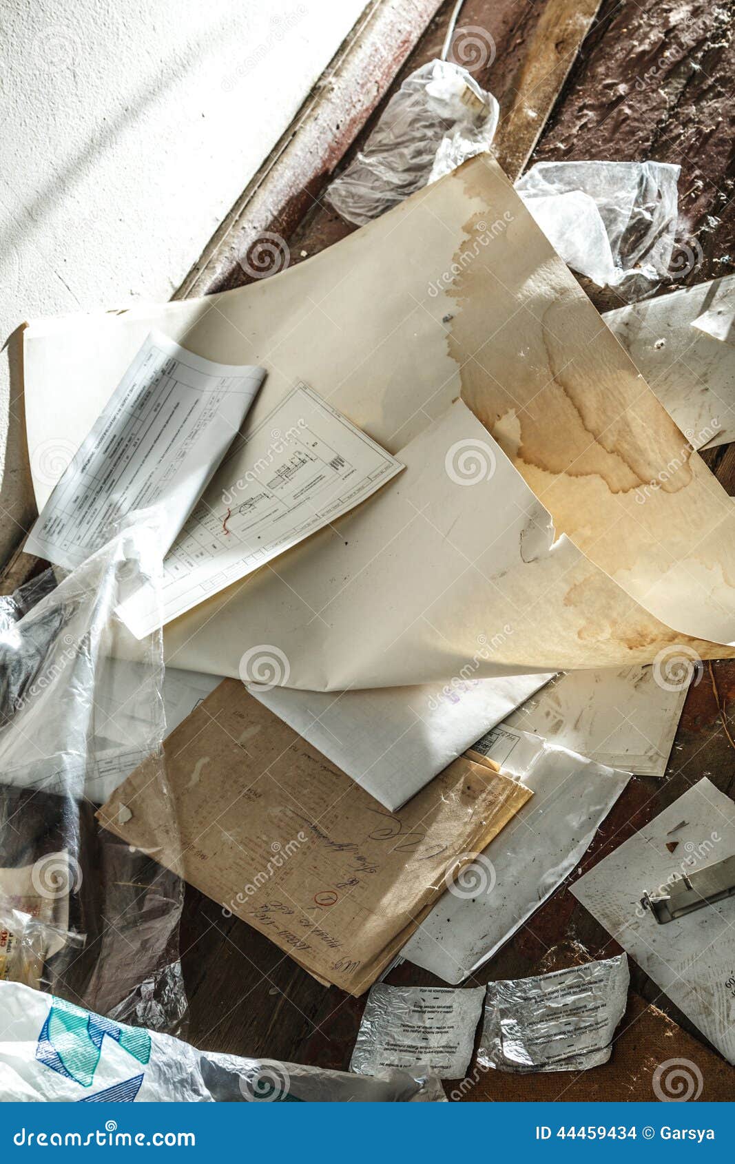 Messy place with paper editorial stock image. Image of dust - 44459434