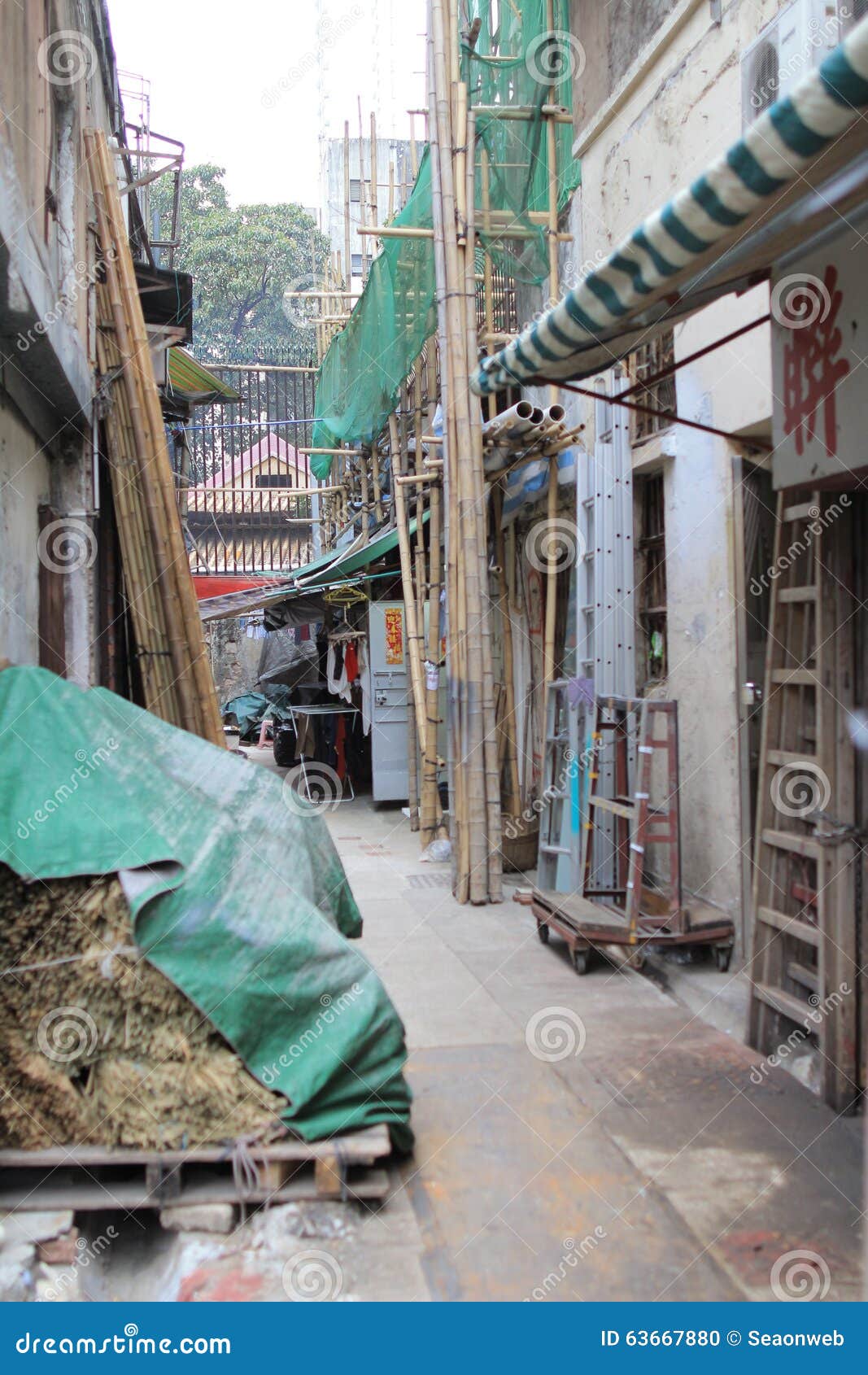 A Messy Side Alley in Hong Kong Stock Photo - Image of backstreet ...
