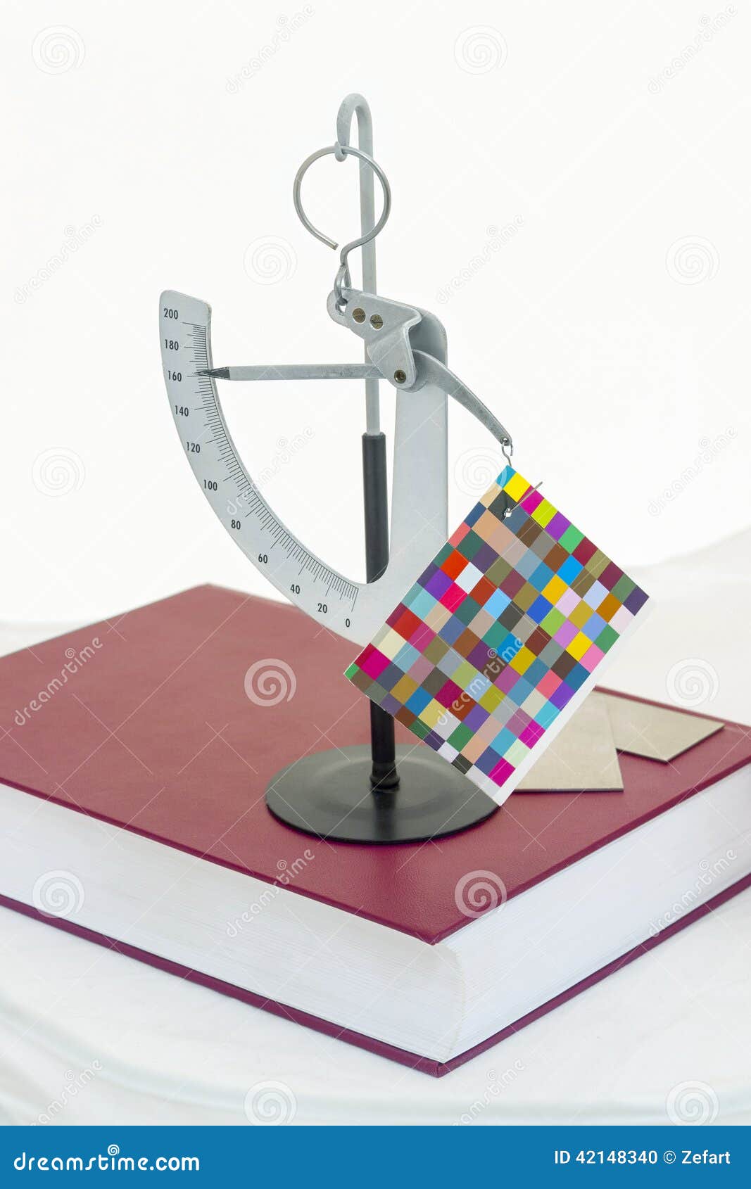 Mesure De Grammage Du Papier Excentré Image éditorial - Image du papier ...