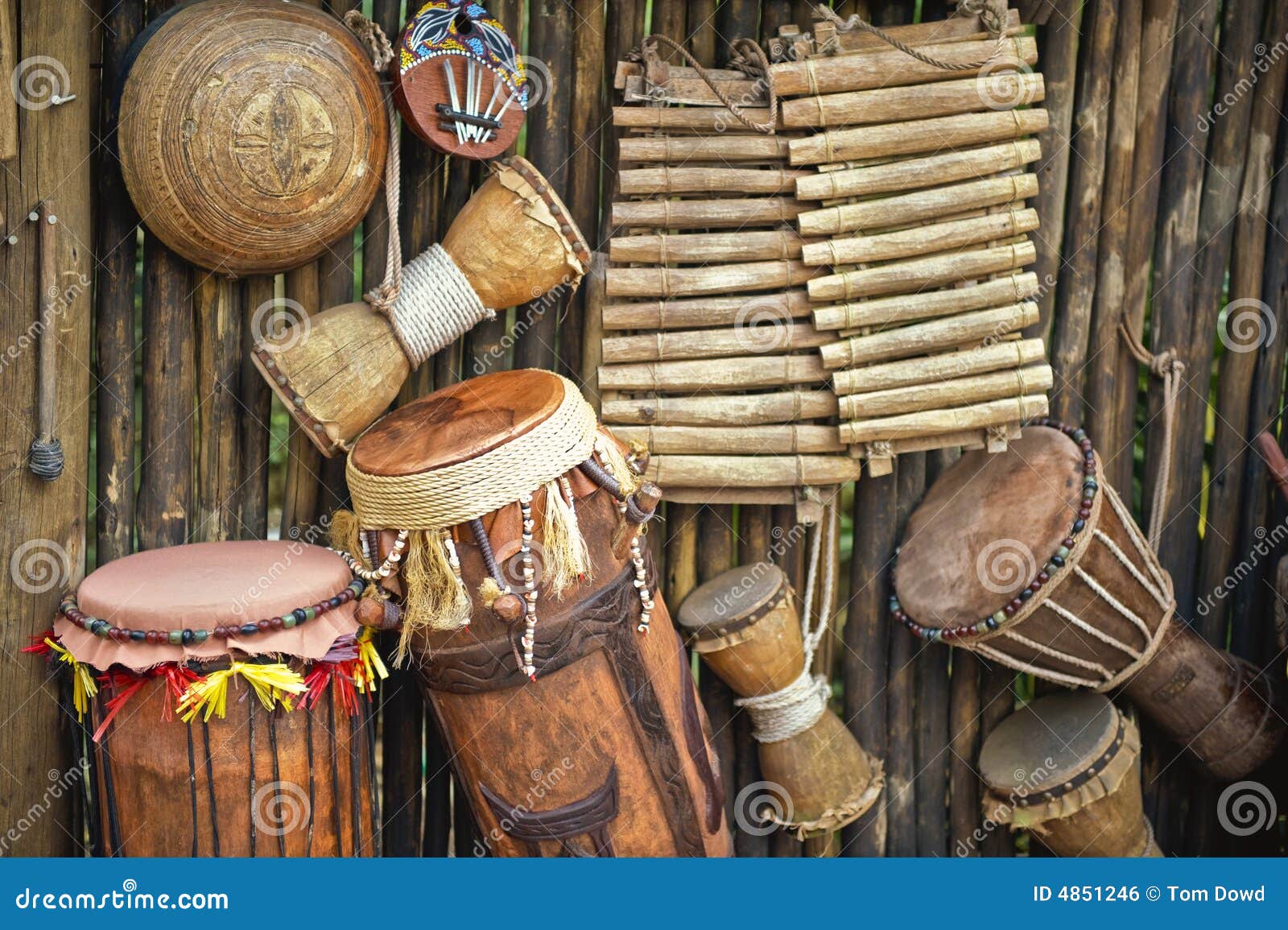 Met De Hand Gemaakte Muzikale Instrumenten Stock Foto - Image of ...