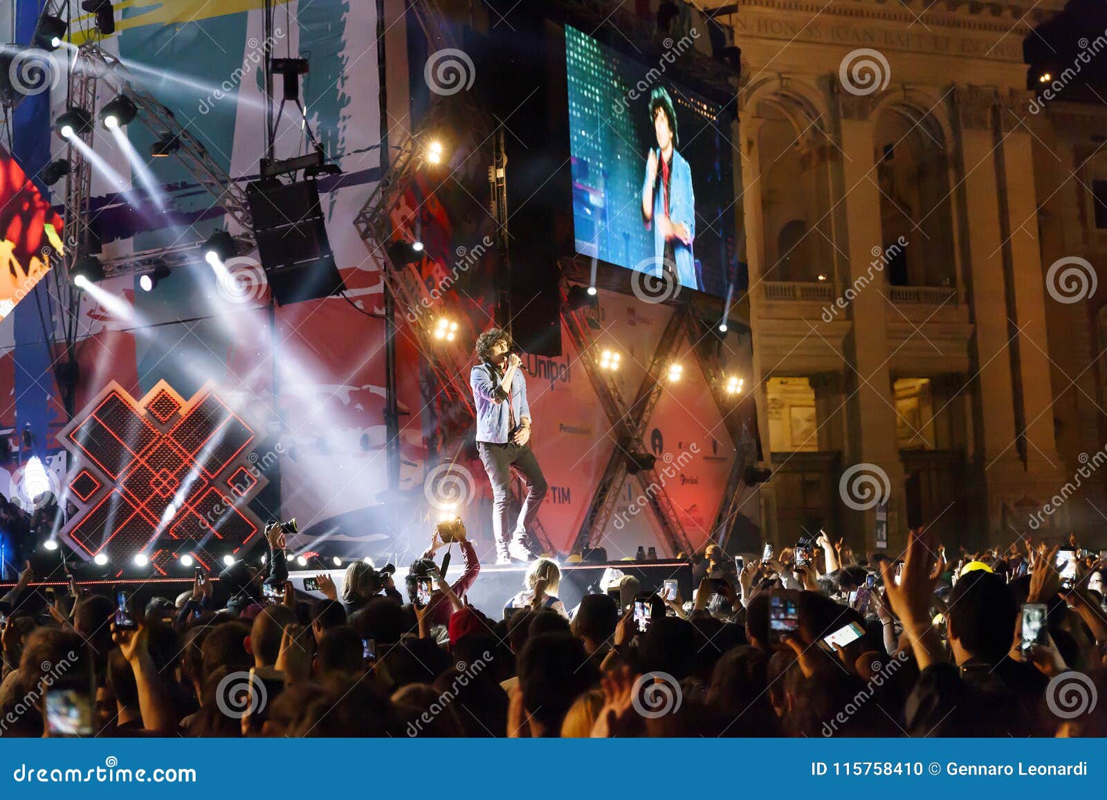 Meta Di Ermal, Cantante-cantautore Albanese, Compositore E Multi--instr Immagine Editoriale ...