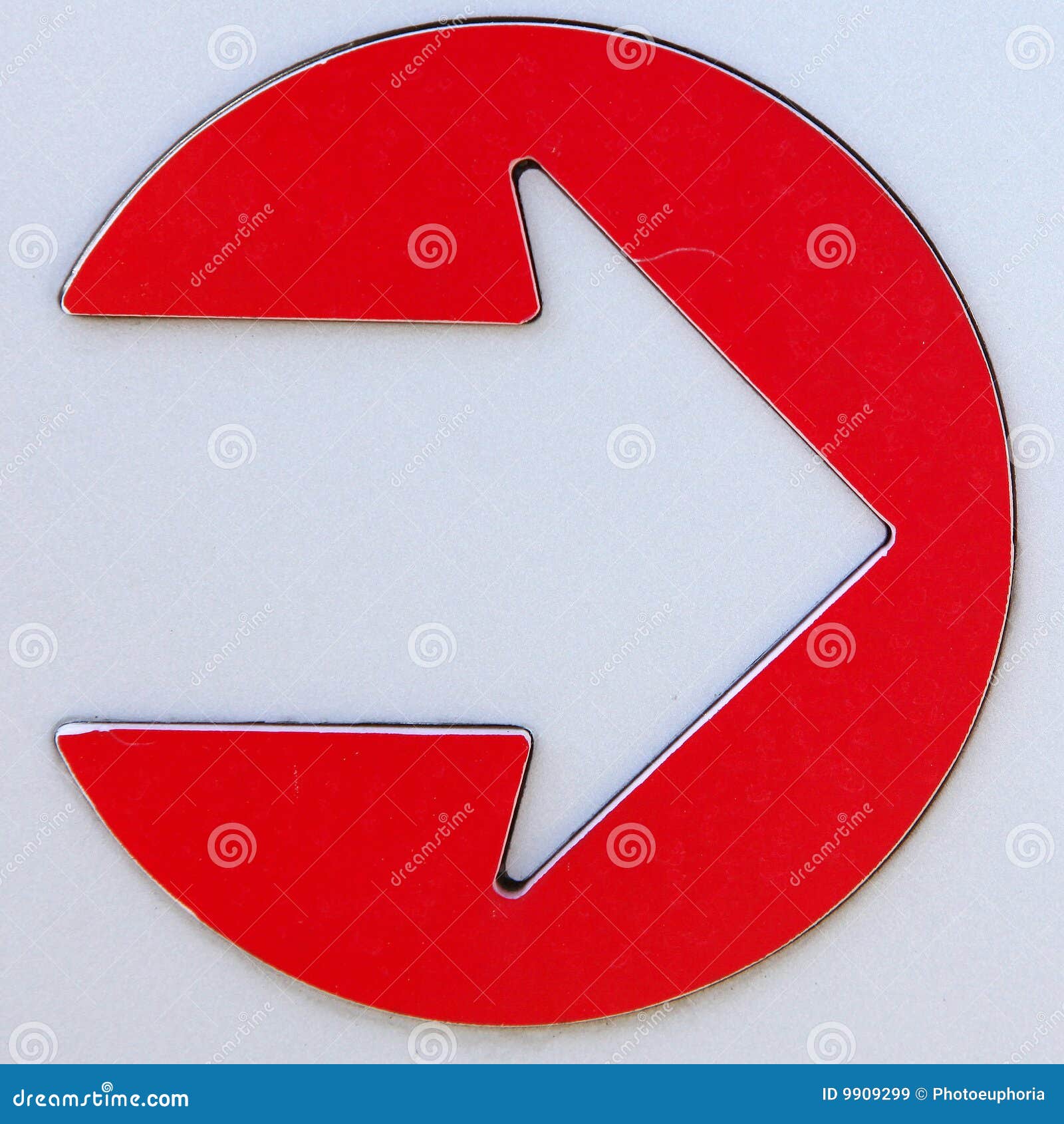 Metal Arrow Sign Royalty Free Stock Images - Image: 9909299