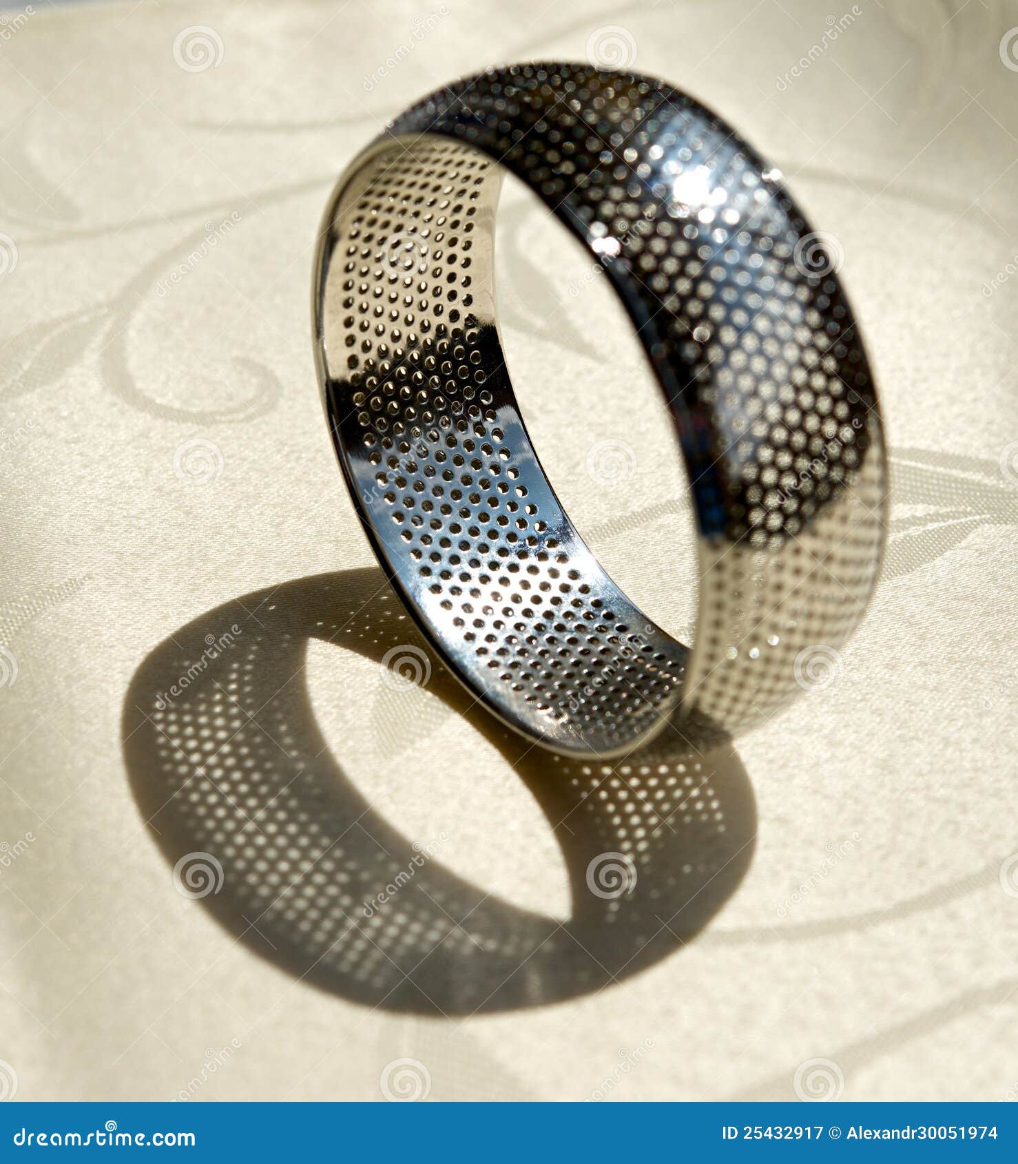 Metal bracelet stock image. Image of round, jewelry, beauty - 25432917