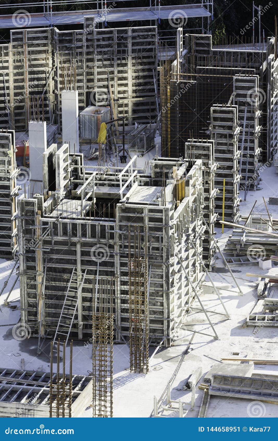 Metal_formwork_portrait stock image. Image of ferroconcrete - 144658951