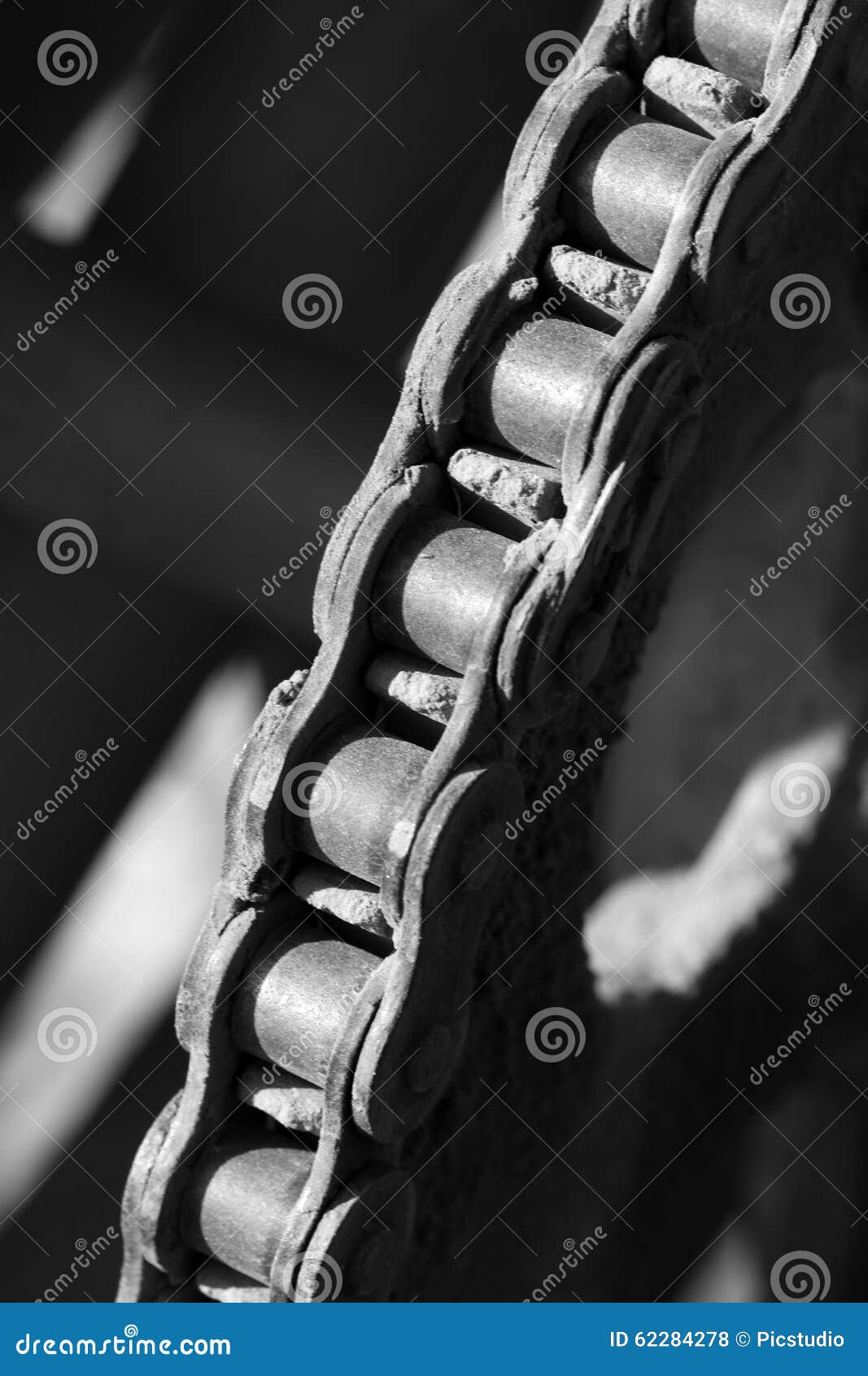 Metal gear and chain stock photo. Image of hard, gear - 62284278